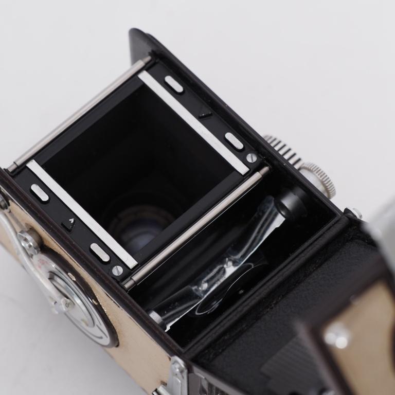 Yashica-44 ヤシカ Yashikor 60mm F3.5 二眼カメラ #11995 : カメラ本舗 - 通販 - Yahoo!ショッピング