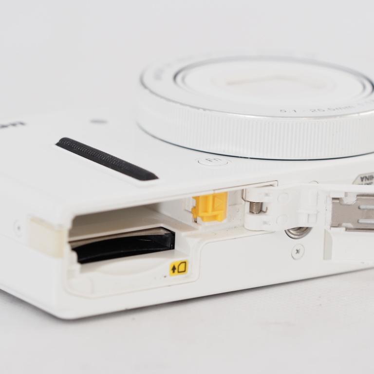 Nikon デジタルカメラ COOLPIX P340 開放F値1.8 1200万画素 ホワイト クールピクス P340WH #12786 ...