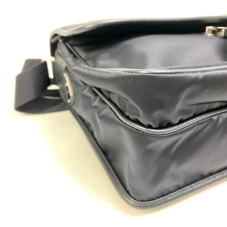 PRADA プラダ 2VD166 トライアングルロゴ メッセンジャー ショルダーバッグ ナイロン ブラック メンズ【中古】美品 :13077-21936-2:リファレンス コレクション ...