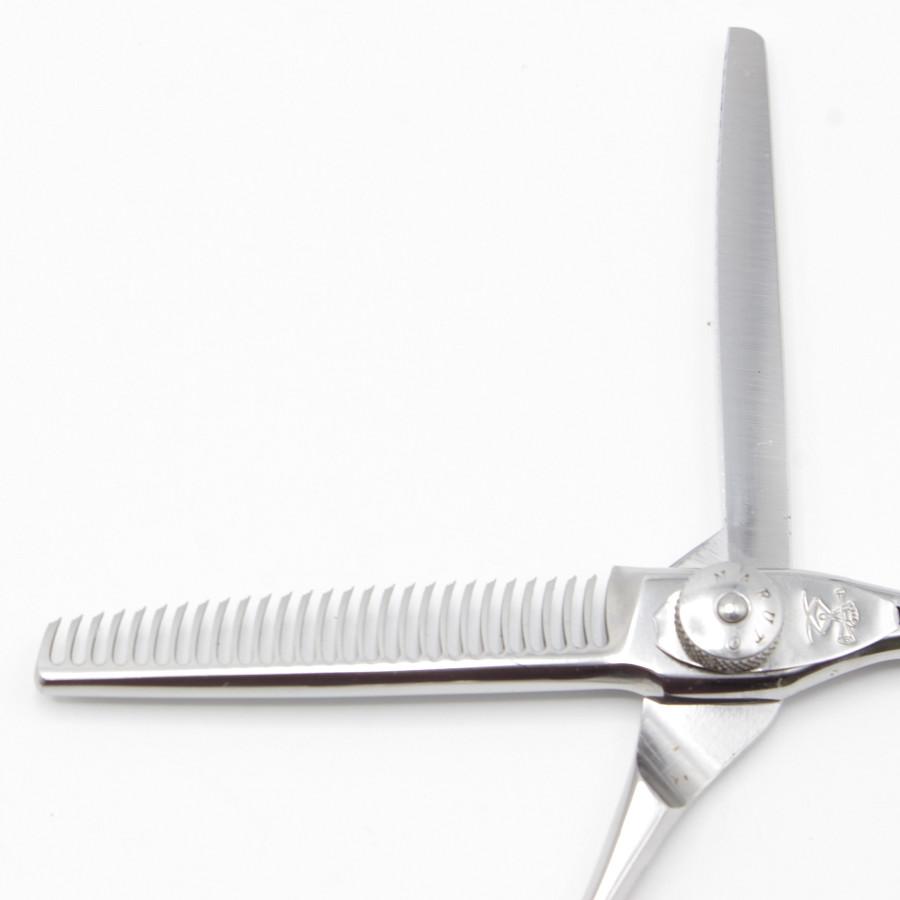 ナルトシザー 二梳きヘネシーラムールS27 セニング 5.5インチ ヘネシーオフセットハンドル 27目 約20% ニューハイボン : 025288 : リファン Yahoo!ショップ - 通販 ...