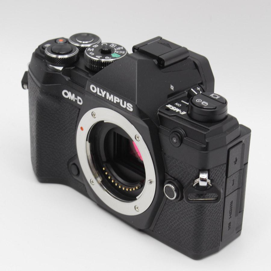 【美品】オリンパス OM-D E-M5 Mark III 14-150mm II レンズキット ブラック ミラーレス一眼カメラ OLYMPUS MK3 本体 : 027125 : リファン ...