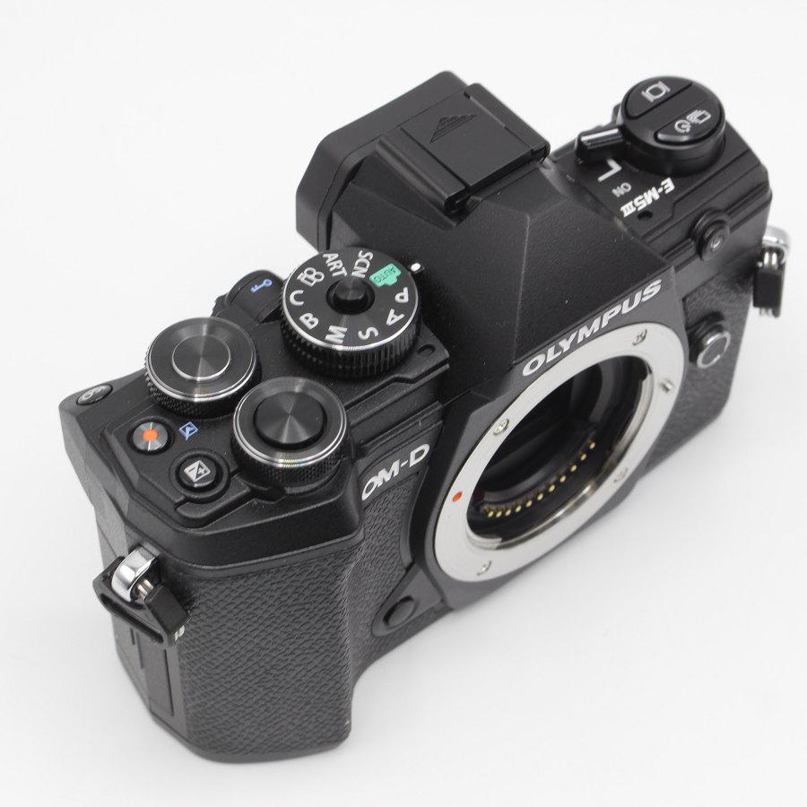 【美品】オリンパス OM-D E-M5 Mark III 14-150mm II レンズキット ブラック ミラーレス一眼カメラ OLYMPUS MK3 本体 : 027125 : リファン ...