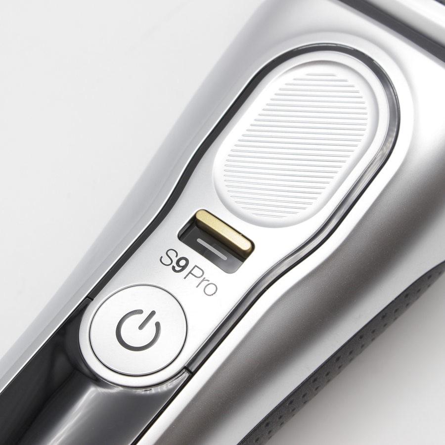 ボーナスストア+5％【美品】ブラウン シリーズ9 Pro 9417s 電気シェーバー マッドシルバー メンズシェーバー 本体 : リファン ...