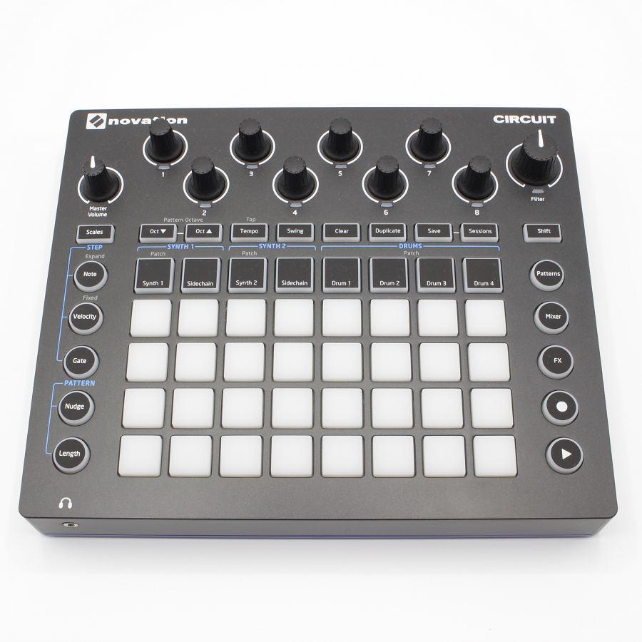 【美品】NOVATION Circuit grid-based groove box デッキセーバー付き シーケンサー リズムマシン ノベー ...