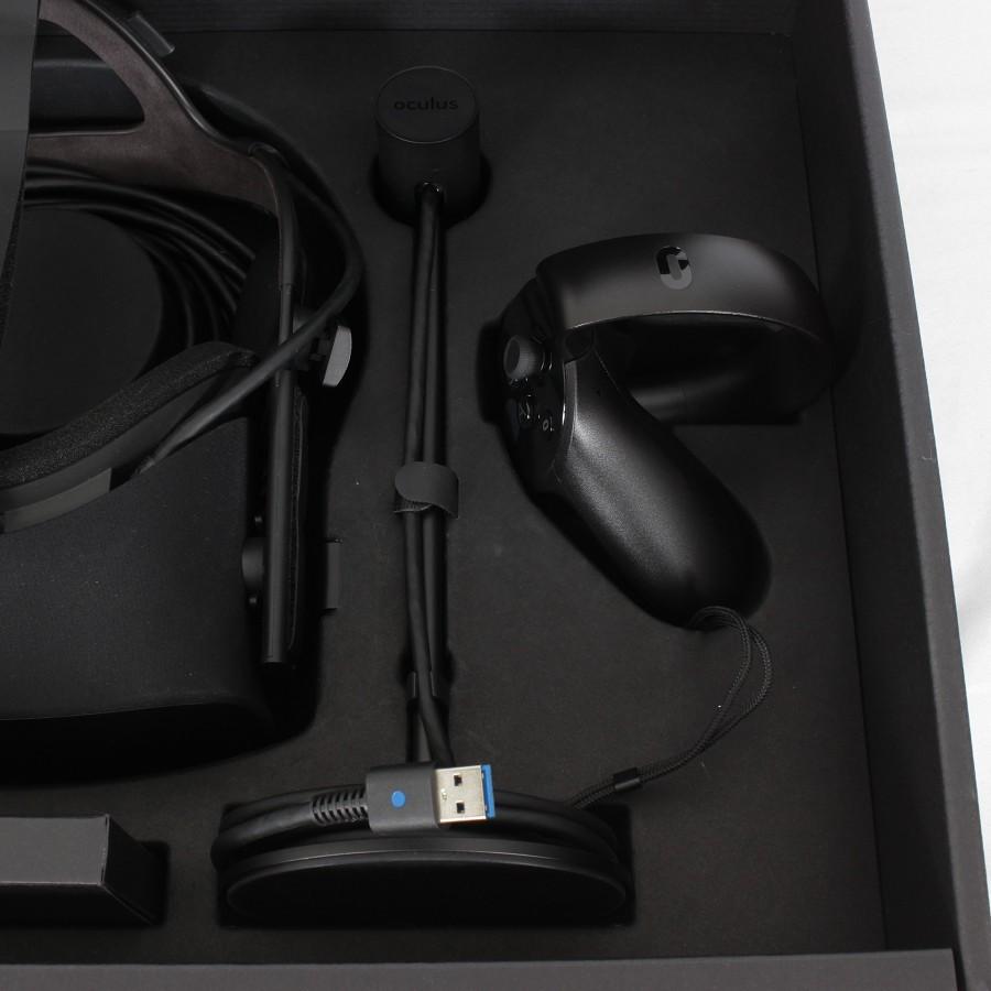 【美品】Oculus Rift CV1 Touchコントローラー同梱版 VR ヘッドマウントディスプレイ ヘッドセット オキュラスリフト 本体 ...
