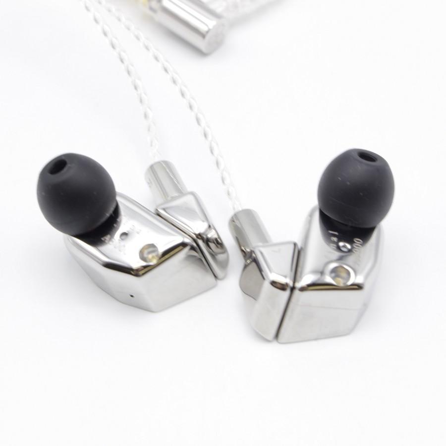 final 【美品】final A8000 FI-A8DSSD カナル型 有線 ダイナミック型 イヤホン ファイナル 本体 : リファン Yahoo!ショップ - 通販 - Yahoo!ショッピング