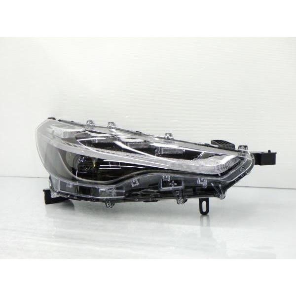 2098241 カローラクロス Z 右ライト LED HASCO 16-177 ZVG11/ZVG15/ZSG10 COROLLA CROSS : 0200000157538 ...