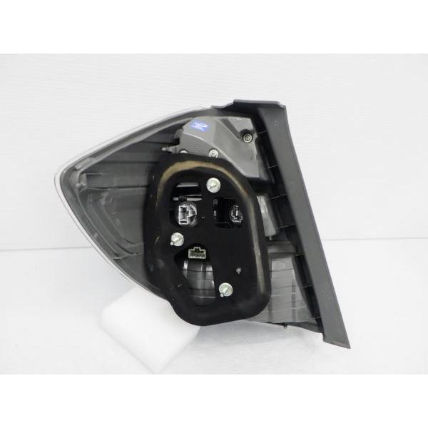 T71761 フィット ハイブリッド GP1/GP4 右テールランプ STANLEY P9883 FIT HYBRID : 0300000167627 : RENOVATE SHOPPING ...