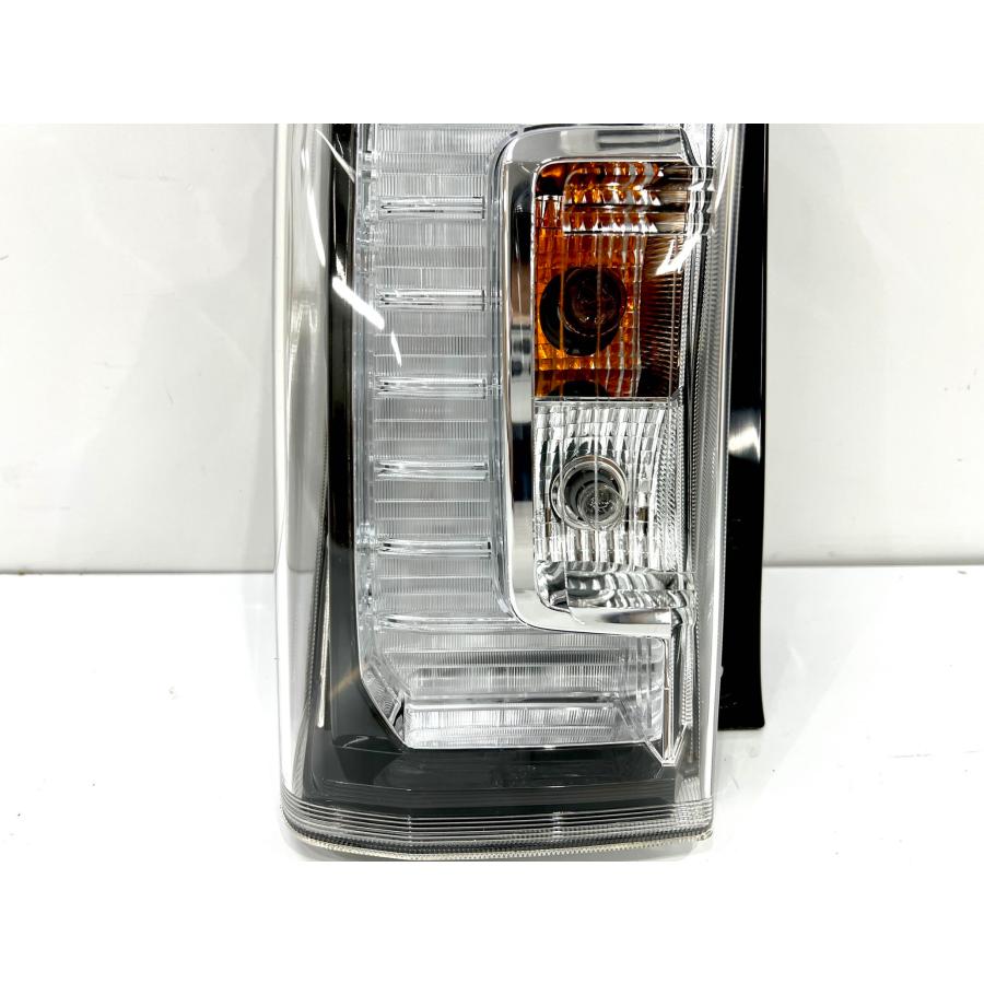 【良品】 タントカスタム トップエディション LA600S/LA610S 純正テールライト 左 TOKAIDENSO20516 （33A-40 ...