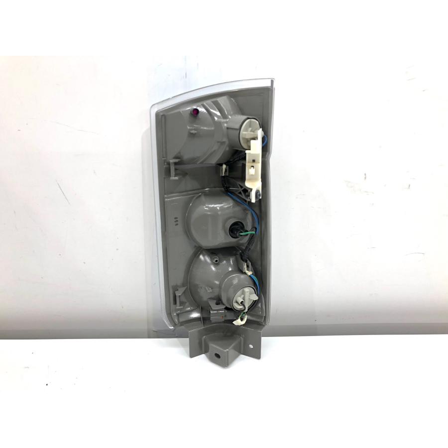 ♪良品♪いすゞ エルフ NJR85 純正 コーナーランプ 右 24V KOITO210-21885（50A-93m） : Reパーツ - 通販 ...