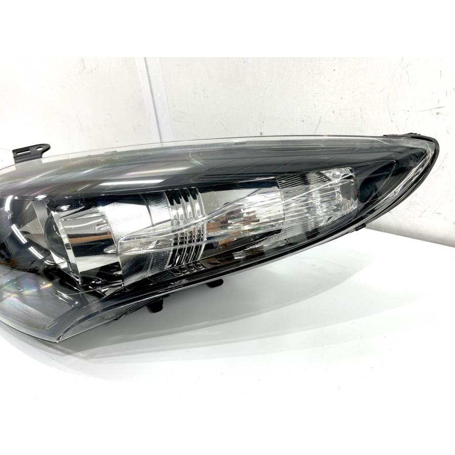 ルノー メガ−ヌ KZM4R 純正キセノンヘッドライト 左 260605073R （56A-63） : Reパーツ - 通販 - Yahoo!ショッピング