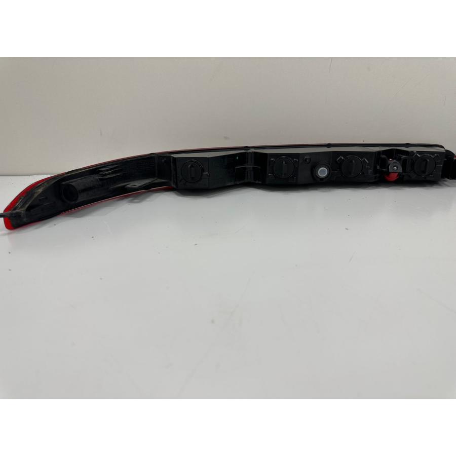 アウディ Q7 4M 純正テールライト左右セット 4M0945095/4M0945096 （61A-7） : Reパーツ - 通販 ...