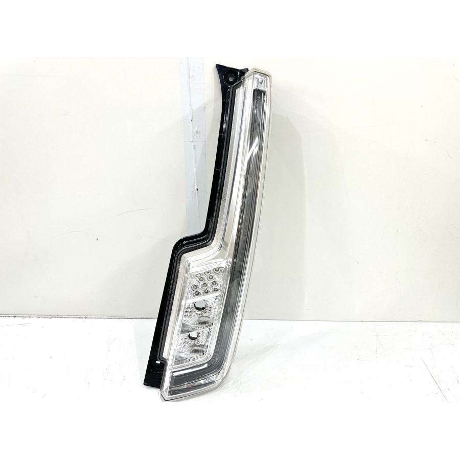 ムーヴカスタム LA150S/LA160S 後期 純正テールライト 右 KOITO220-69069 （64A-83） : Reパーツ ...