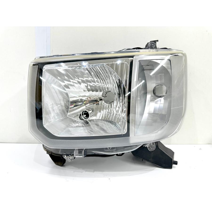 ウェイク LA700S 純正ハロゲンヘッドライト 左 STANLEY W3796/刻印A2 （70A-19） : Reパーツ - 通販 - Yahoo!ショッピング