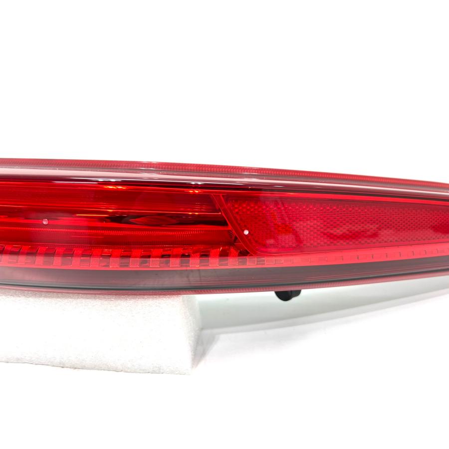 ★良品★ トヨタ ハリアー MXUA80/85 AXUH80/85 純正 右 テールライト STANLEY W5629/5743 81551 ...