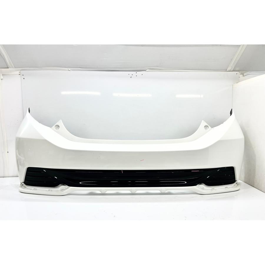 トヨタ アクア NHP10 G’s GRスポーツ 純正 リアバンパー 52159-52590 パール （B27-62） : Reパーツ - 通販 - Yahoo!ショッピング