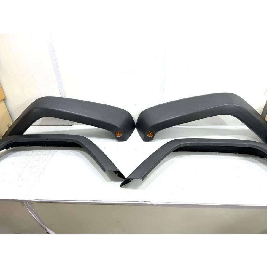 Jeep/ジープラングラー JK36L 純正オーバーフェンダーセット 素地 5KF08TRMAG/5KF16TRMAC （G45-52） : Reパーツ - 通販 - Yahoo!ショッピング