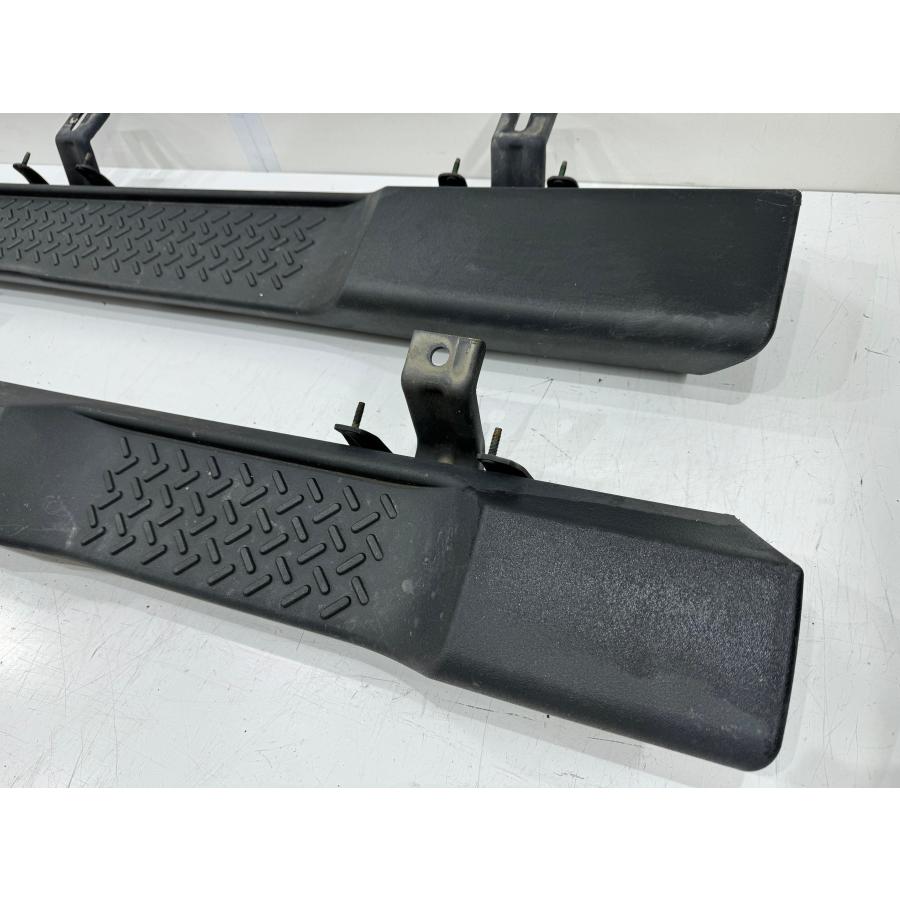 Jeep ラングラー JK 4ドア用 純正サイドステップ 左右セット 55397415/55397414 （G45-85） : Reパーツ - 通販 - Yahoo!ショッピング