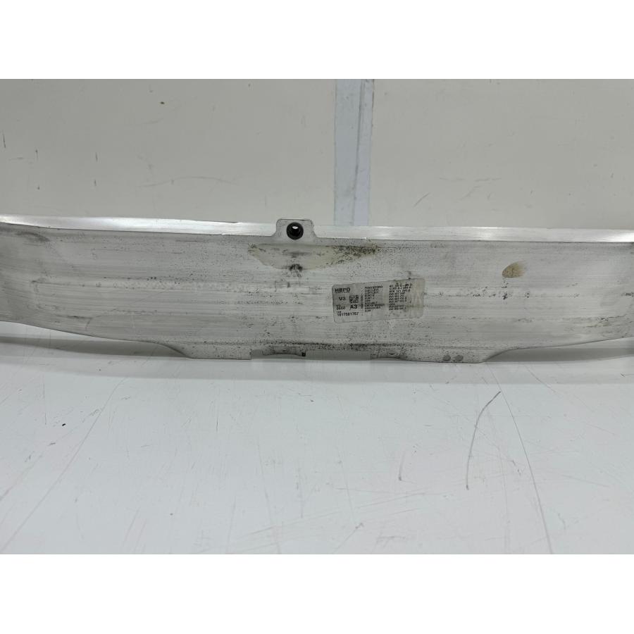 アウディ A3/S3 8V 純正フロントバンパーホースメント 8V0807109B （G59-55） : Reパーツ - 通販 - Yahoo!ショッピング