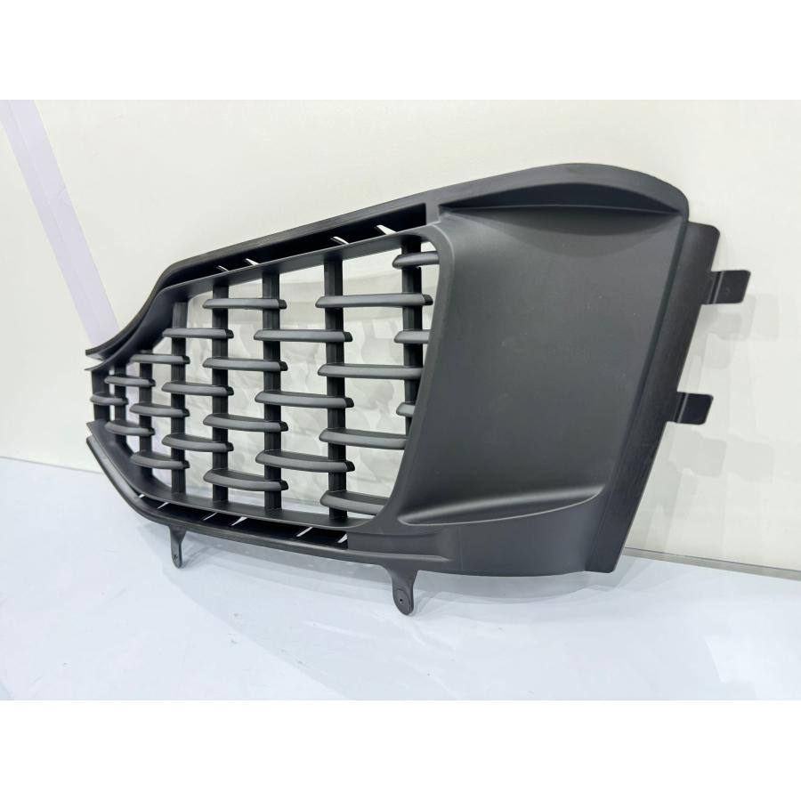 【未使用】マセラティ/レヴァンテ M161 純正フロントロワグリル 左 670065953 （G61-36） : Reパーツ - 通販 ...