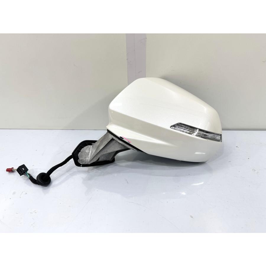 キャデラック XT5 C1UL 純正ドアミラー 左 配線16本 パール 60755782 （G63-66） : Reパーツ - 通販 ...