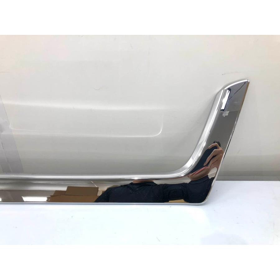 トヨタ ルーミー M900A/M910A 純正 OP リア ライセンス メッキ ガーニッシュ 08405-B1050（G68-36m ...