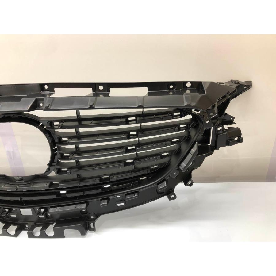 ♪未使用♪アテンザ GJ2HP/GJ2FP GJ系 中期 純正 フロントグリル G46L-50712（G81-35m） : Reパーツ - 通販 - Yahoo!ショッピング