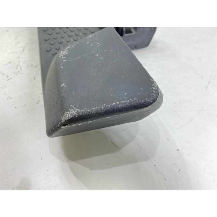 Jeep ラングラ− JL 純正サイドステップ 左 68292907AF （GG-60） : Reパーツ - 通販 - Yahoo!ショッピング