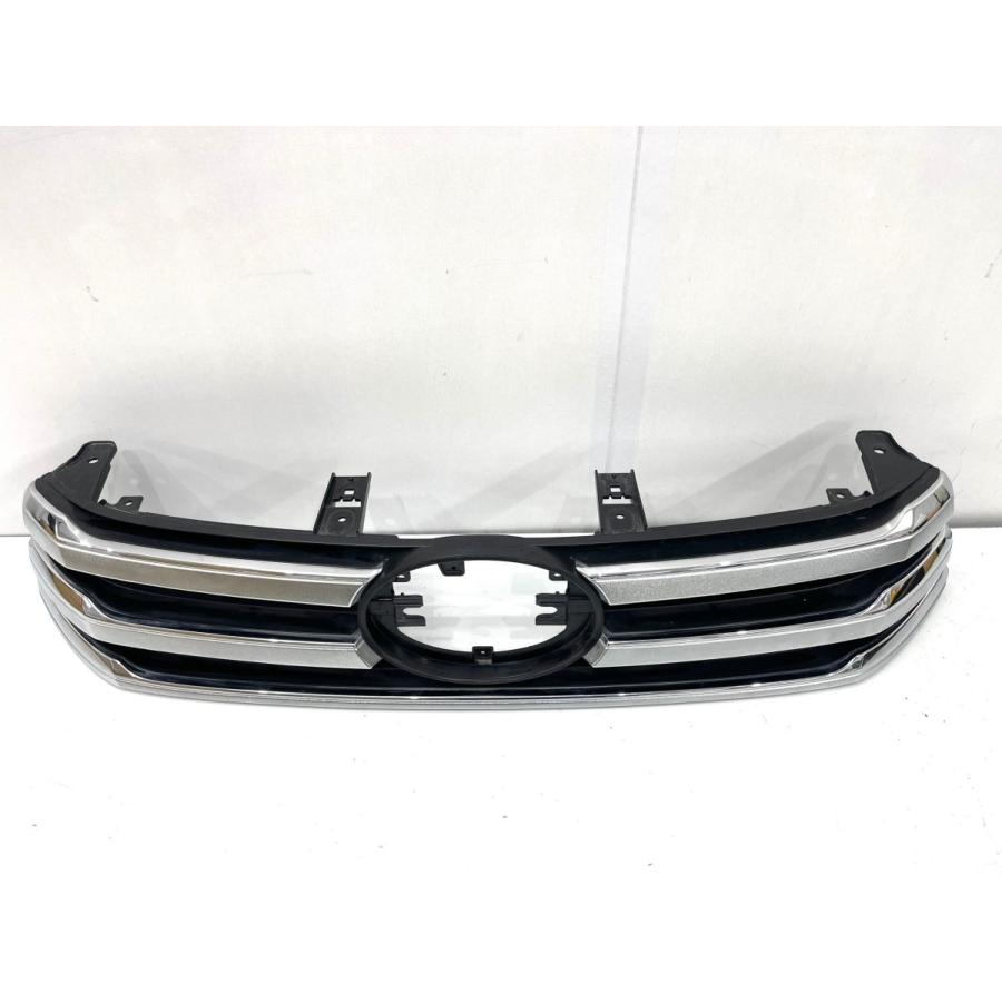 【良品】 ハイラックス GUN125 純正フロントグリル 53111-0K700 （GR-62） :GR-62:Reパーツ - 通販 ...