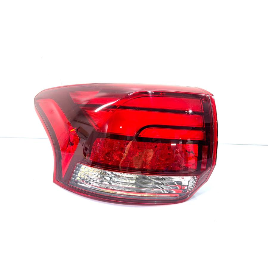 三菱 アウトランダー GG2W GF7W/8W 後期 純正 左 テールライト STANLEY W2869 8330B173 （Z11-16 ...