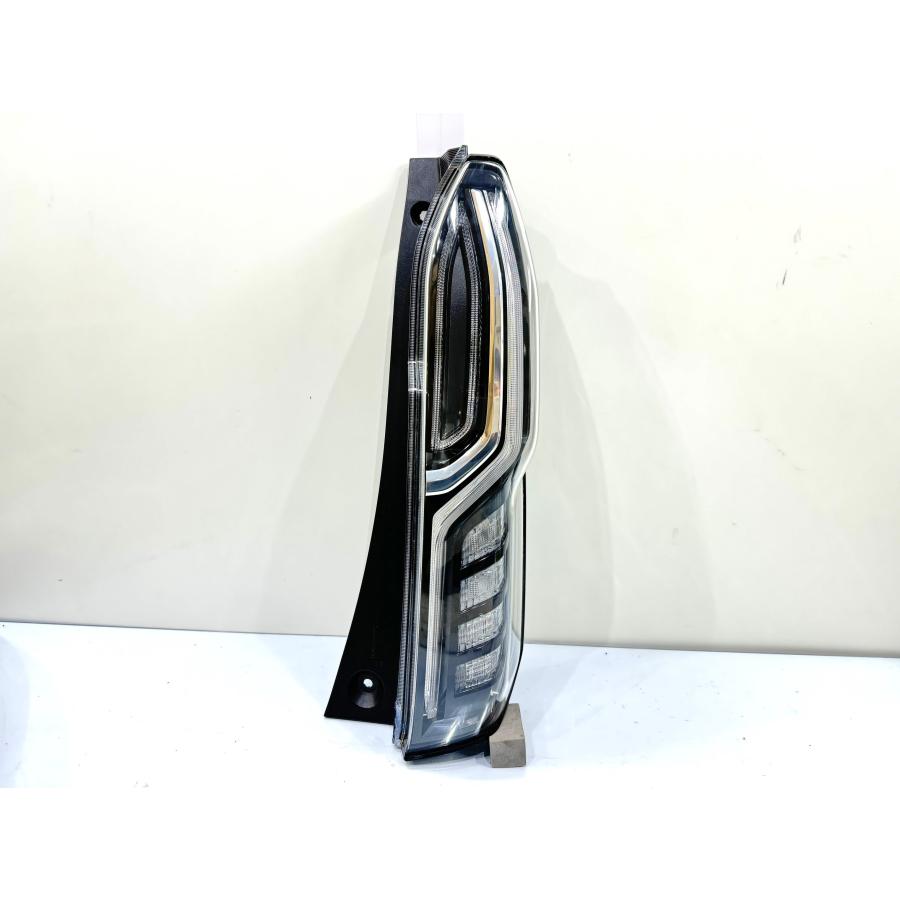 N-BOXカスタム JF3/JF4 純正テールライト 右 ICHIKOH D186/刻印D （Z13-89） : Reパーツ - 通販 - Yahoo!ショッピング