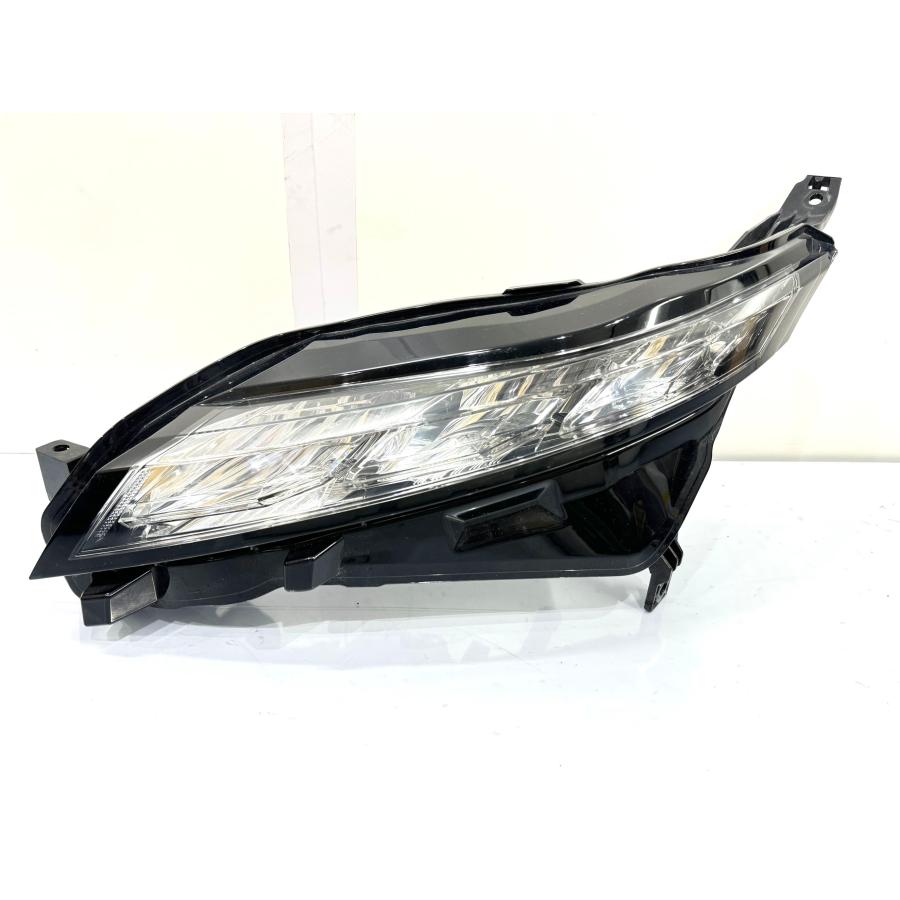 ekクロス B34W/B35W/B37W/B38W 純正コンビネーションランプ 左 KOITO 212-23773 （Z15-26） : Reパーツ - 通販 - Yahoo!ショッピング