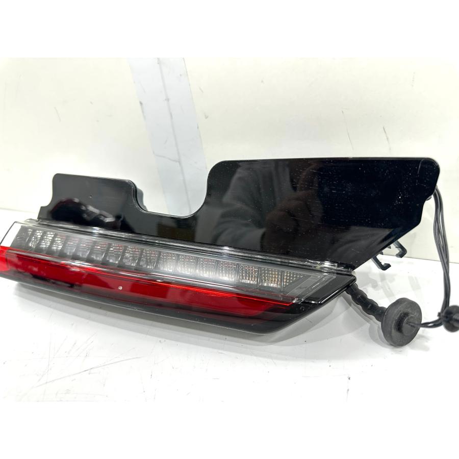 ボルボ C40 リチャージ 純正テールライト 左 32365672 （Z23-8） : Reパーツ - 通販 - Yahoo!ショッピング