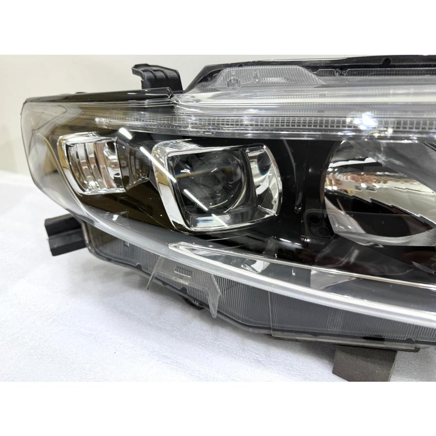 ハリアー60 ZSU60/ASU60 前期 純正LEDヘッドライト 右 KOITO 48-147/81110-48440 (Z34-53) : Reパーツ - 通販 - Yahoo!ショッピング