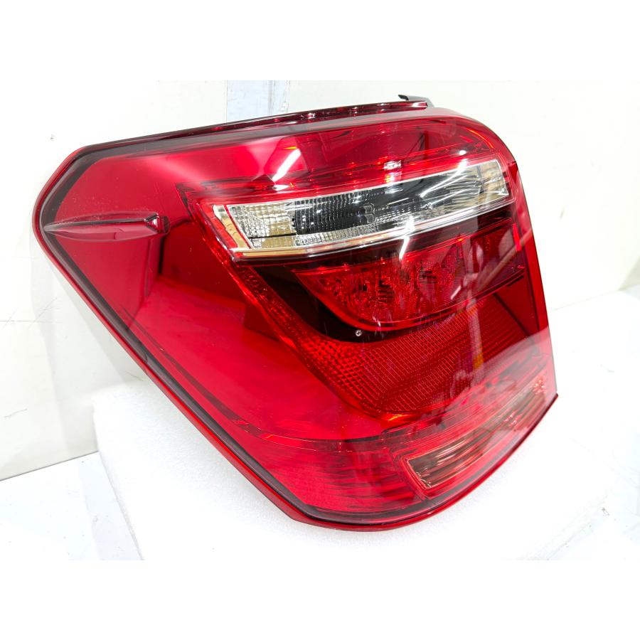 【良品】カローラアクシオ 160系 後期 NZE161 純正テールライト 左 KOITO 12-598/81561-12D00 （Z6-46 ...