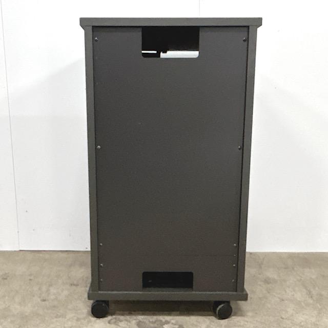 【中古】共栄商事 AURORA/オーロラ 木製EIAキャビネット 木製EIAラック メタリックダークグレー W630×D565×H1030(mm) : 株式会社REプロジェクトEXIT ...