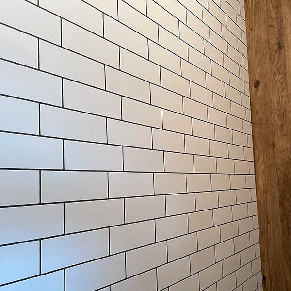 サンゲツ（SANGETSU） 生のり付き壁紙 FE-76637 石目 レンガ もとの壁紙の上から貼れます。下敷きテープ付き 貼りやすく簡単 DIY (REROOM) : REROOM - 通販 ...