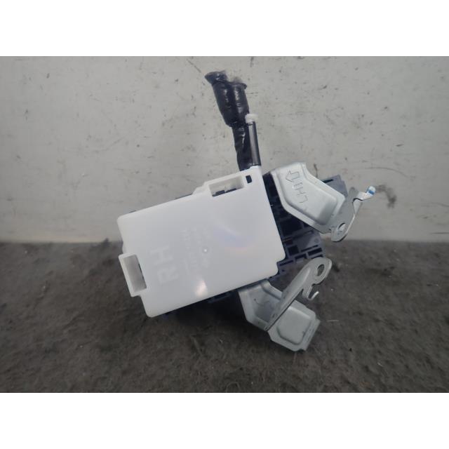 マーチ DBA-K13 ヒューズボックス GAB : RETEX - 通販 - Yahoo!ショッピング