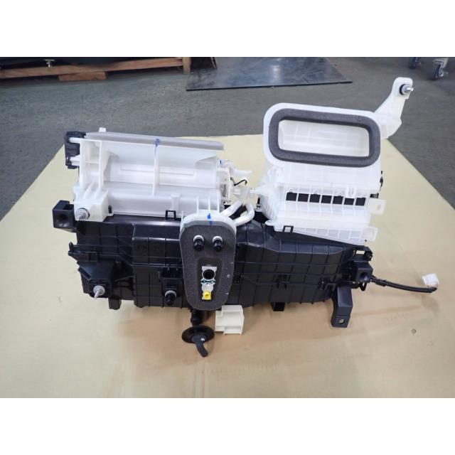 ハスラー 5AA-MR92S カーヒーター D4E 74100-53UA1 : 202411770868000 : RETEX - 通販 - Yahoo!ショッピング