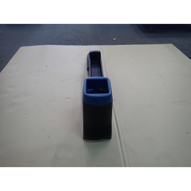 ハスラー 5AA-MR92S コンソールボックス D4E : RETEX - 通販 - Yahoo!ショッピング