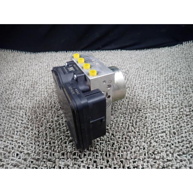 キャリイ キャリィ 3BD-DA16T ABSアクチュエーター 26U 56130-62TL0 : RETEX - 通販 - Yahoo!ショッピング