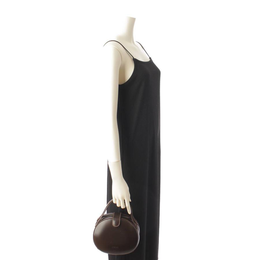 LOEWE 【ロエベ】Loewe ヴィンテージ ロゴ レザー ラウンド LOEWE 【ロエベ】Loewe ヴィンテージ ロゴ レザー ラウンド