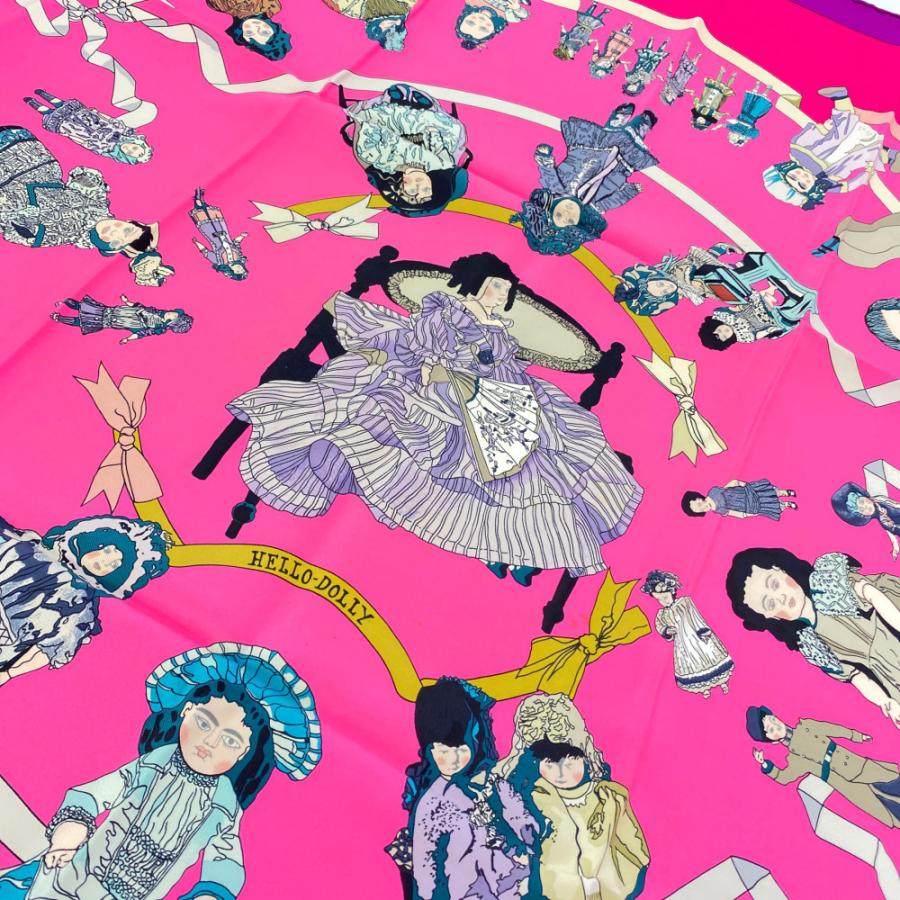 HERMES エルメス カレ90・HELLO DOLLY・人形柄 シルクツイル HERMES エルメス カレ90・HELLO DOLLY・人形柄 シルクツイル