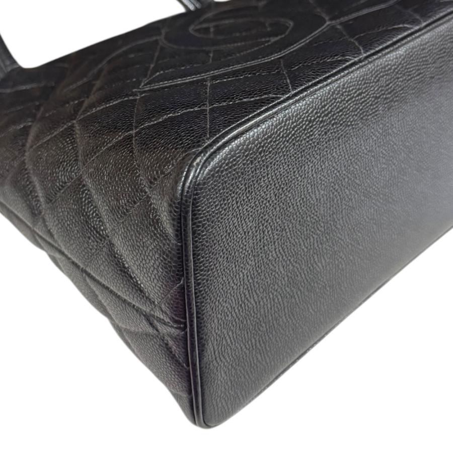 CHANEL（シャネル） 復刻トート マトラッセ トートバッグ キャビア