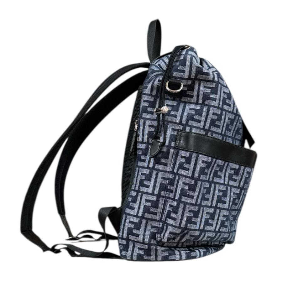 FENDI（フェンディ） FFジャガードストライクミディアム リュック