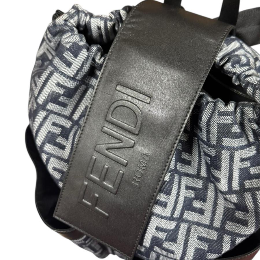 FENDI（フェンディ） FFジャガードストライクミディアム リュック