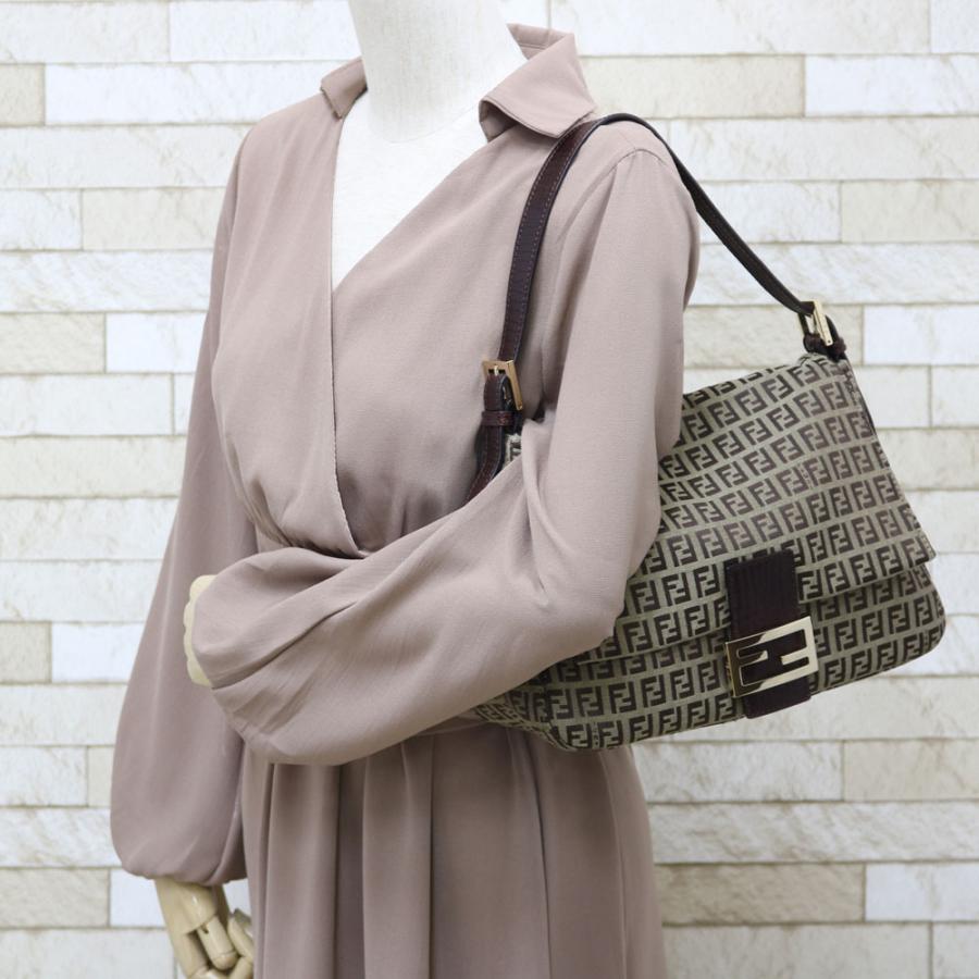 FENDI フェンディ ショルダーバッグ ズッキーノ マンマバゲット ブラウン 中古 限界値下げ祭5-OF : R&Kリサイクルキング ...