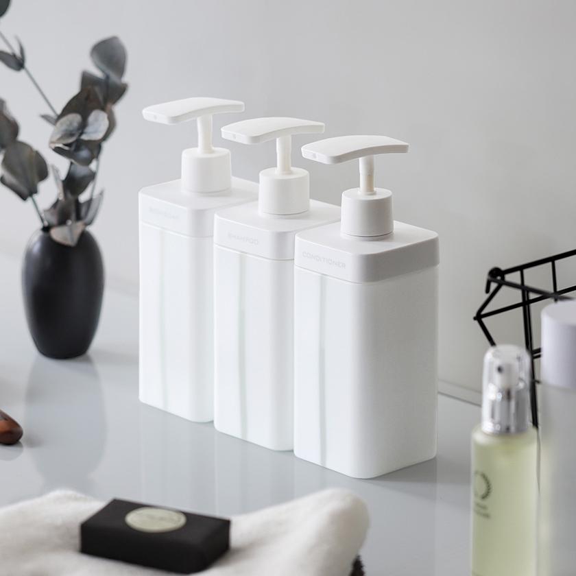 I’mD 特典付 RETTO ディスペンサー ソープボトル ソープポンプ ボトル 容器 シャンプー ボディソープ コンディショナー リンス[ レットー ディスペンサーL ] : インテリア ...