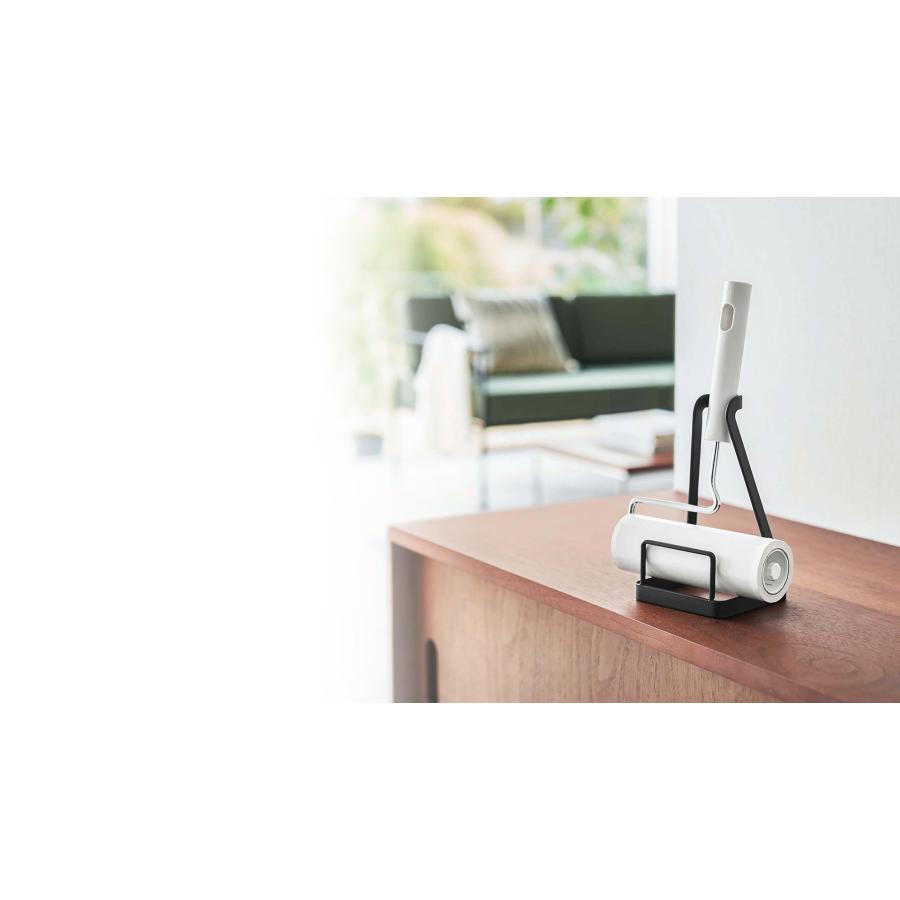 tower 特典付[ 立てかけカーペットクリーナースタンド タワー ]山崎実業 収納 粘着クリーナー 収納スタンド モノトーン yamazaki ブラック ホワイト 5728 5729 ...