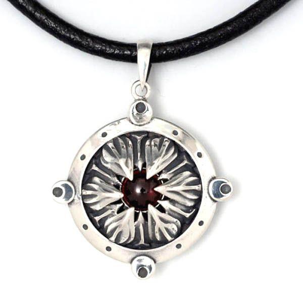 牙狼 GARO 烈花エンブレム ペンダント チョーカー ガロ シルバーグロサリー 正規品 GARO-REKKA-CH : 時計とアクセサリー ...